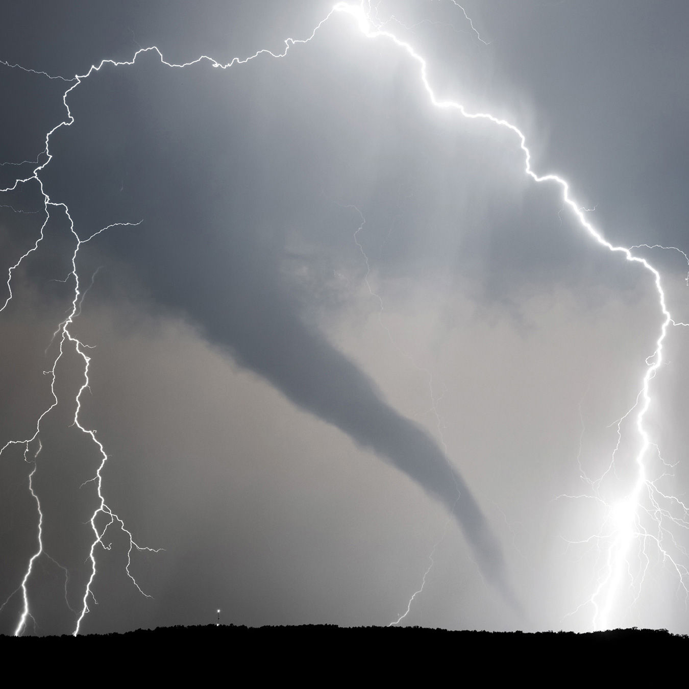 Tornado Resistant Solutions | ASSA ABLOY DSS