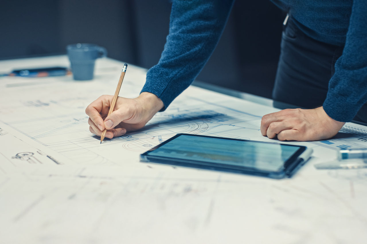 SpecsIntact expert support for door opening solutions | ASSA ABLOY DSS