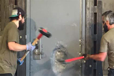 Specialty Doors for Government & Military Facilities | ASSA ABLOY DSS